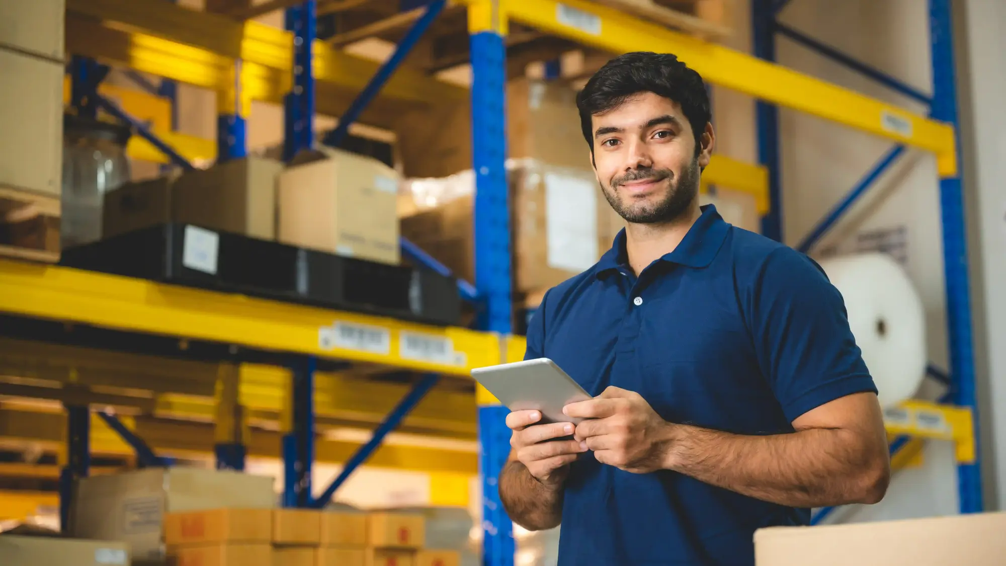 cerchi software di magazzino utilizzabile da mobile e web